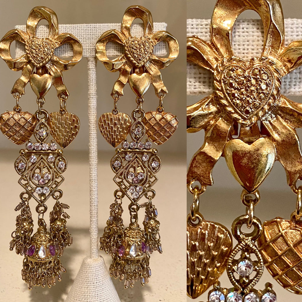 Bow Cascade – Stephanie Lake Design